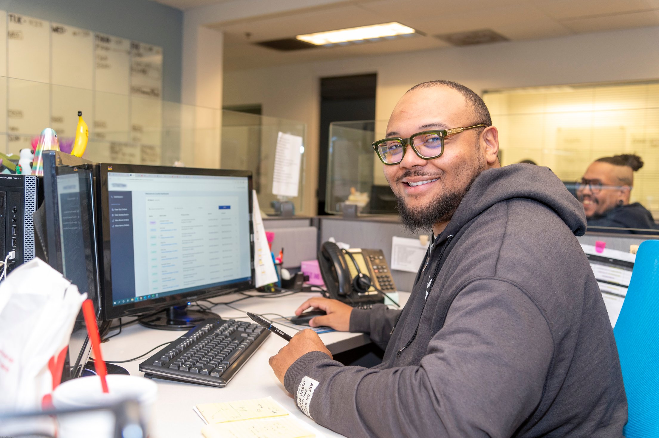 Explore Excel Courier's Operations Team: Building Trust As a Delivery ...